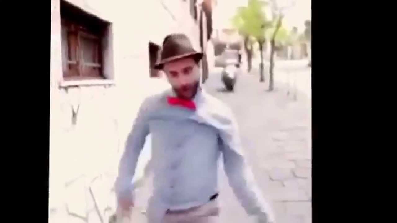 Happy(pharrell williams) funny...divertentissimo - YouTube