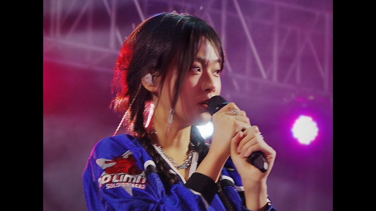 221005 비비(BIBI) -The Weekend 세로 직캠(Fancam) @인천대학교 - YouTube