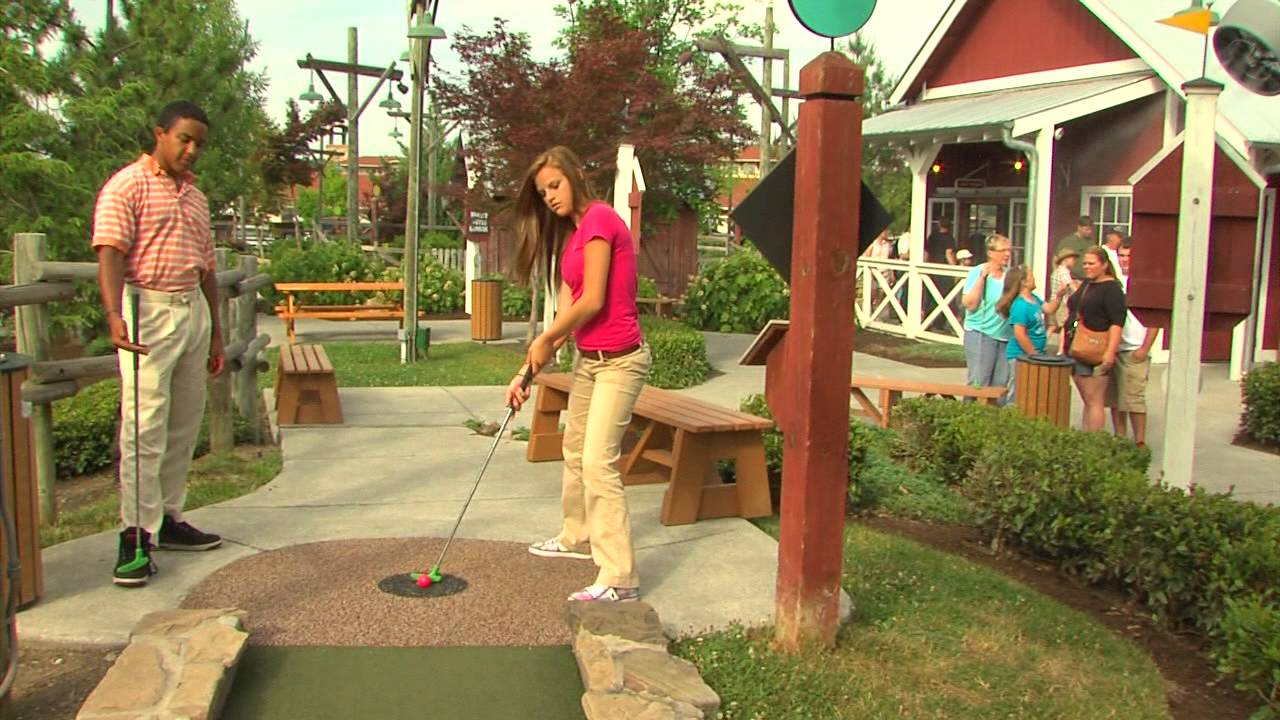 Old MacDonald's Farm Mini-Golf - YouTube