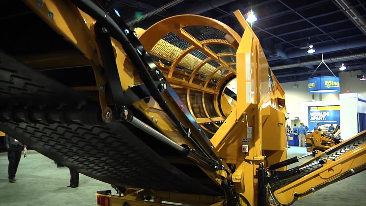 TR620 Trommel Screen (Prototype) | Vermeer Recycling Equipment - YouTube
