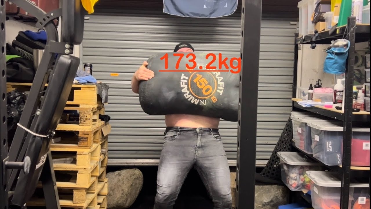 173.2kg (382lbs) Sandbag to shoulder, PB. @107kg BW, natural. #sandbag ...