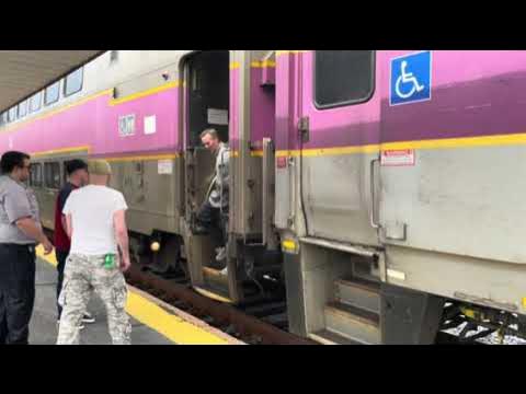 MBTA 1528 at Melrose - YouTube