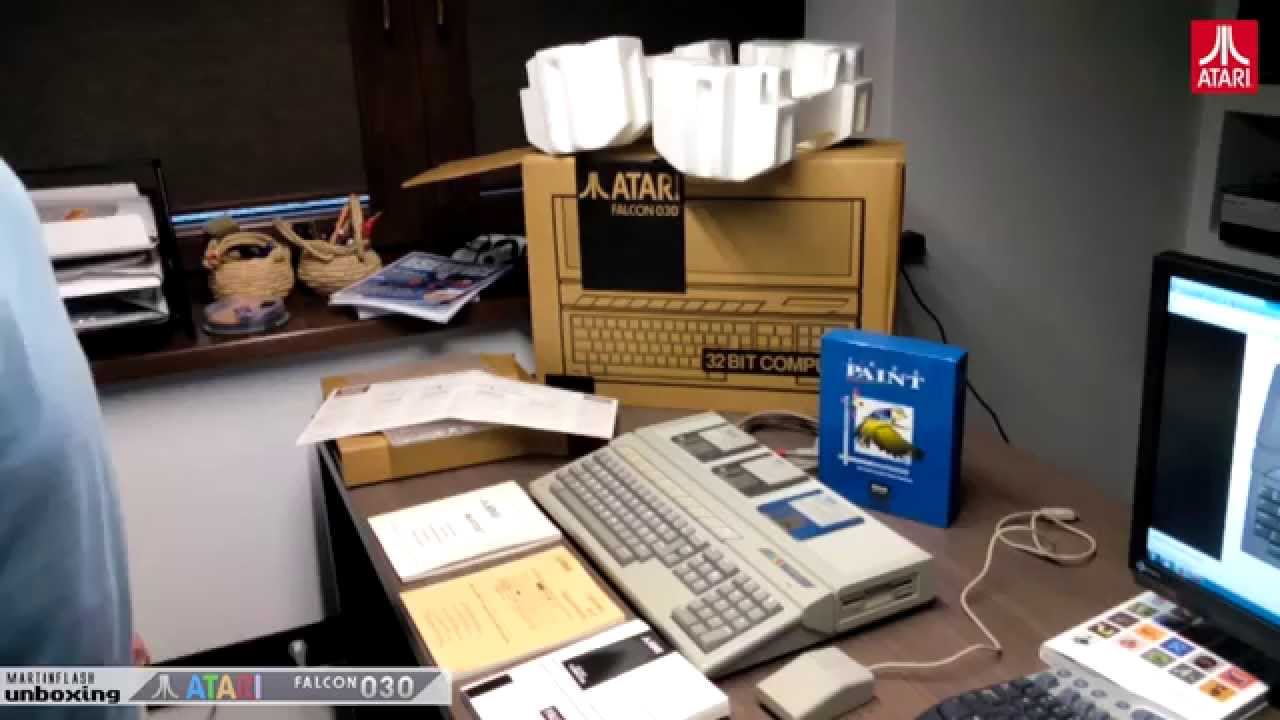 Unboxing Atari Falcon 030 - YouTube