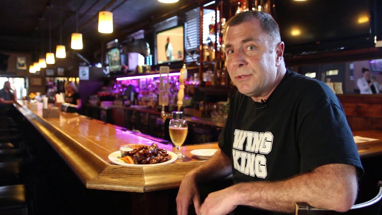 Buffalo Wing Trail: Lenox Grill - YouTube