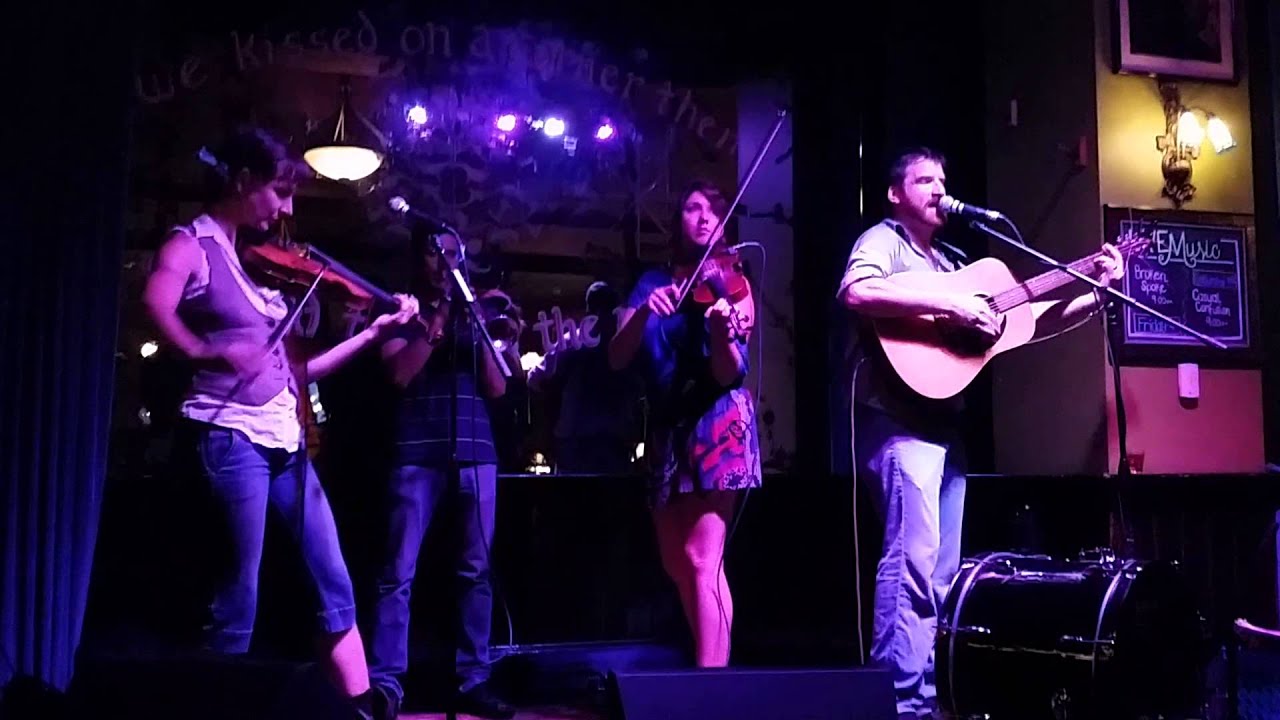 Broken Spoke with guest Erez Lirov at Kieran's 8-7-2015 - YouTube