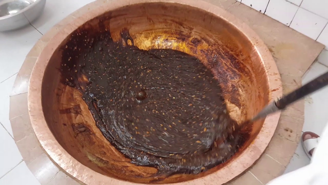 " الحراصي للحلوى العمانية " - YouTube