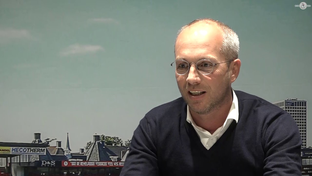 Manfred Laros beantwoordt tien supportersvragen - YouTube