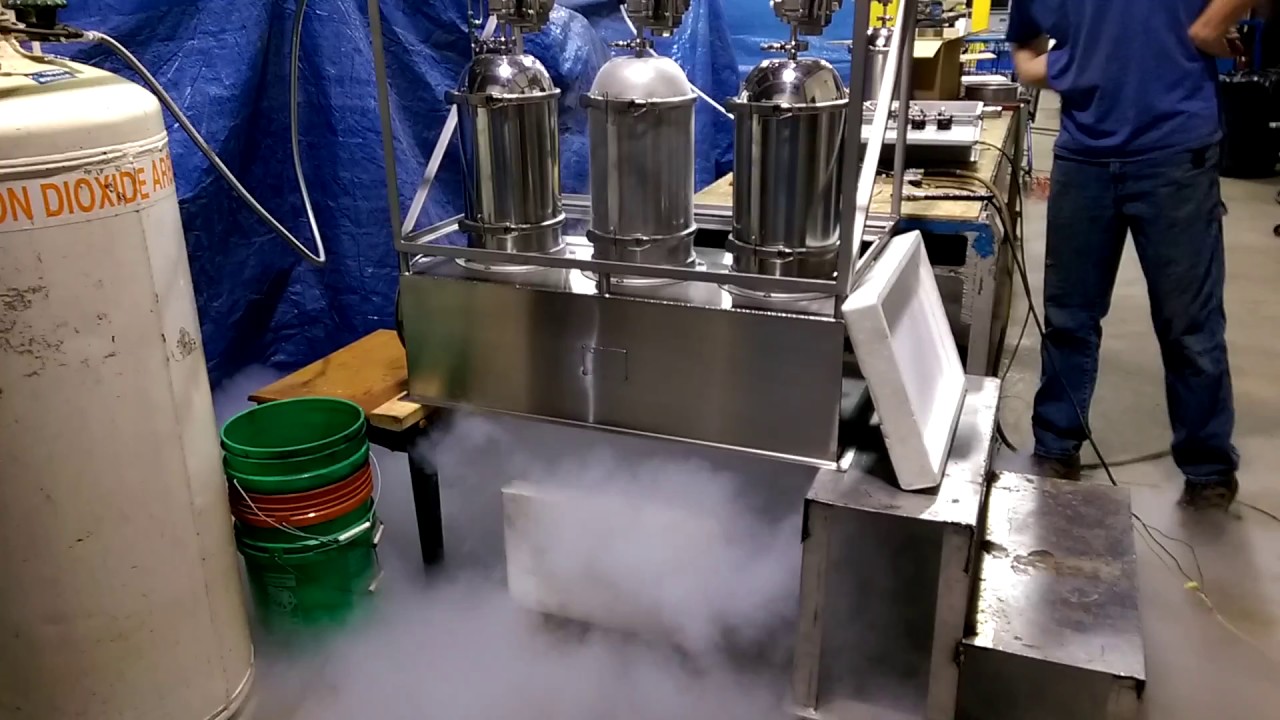 Testing of a single CO2 snow hood horn - YouTube