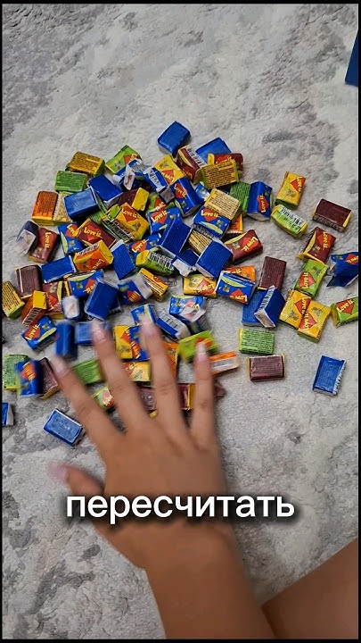 Пытаюсь собрать всю коллекцию вкладышей из жвачек Love is #жвачки # ...