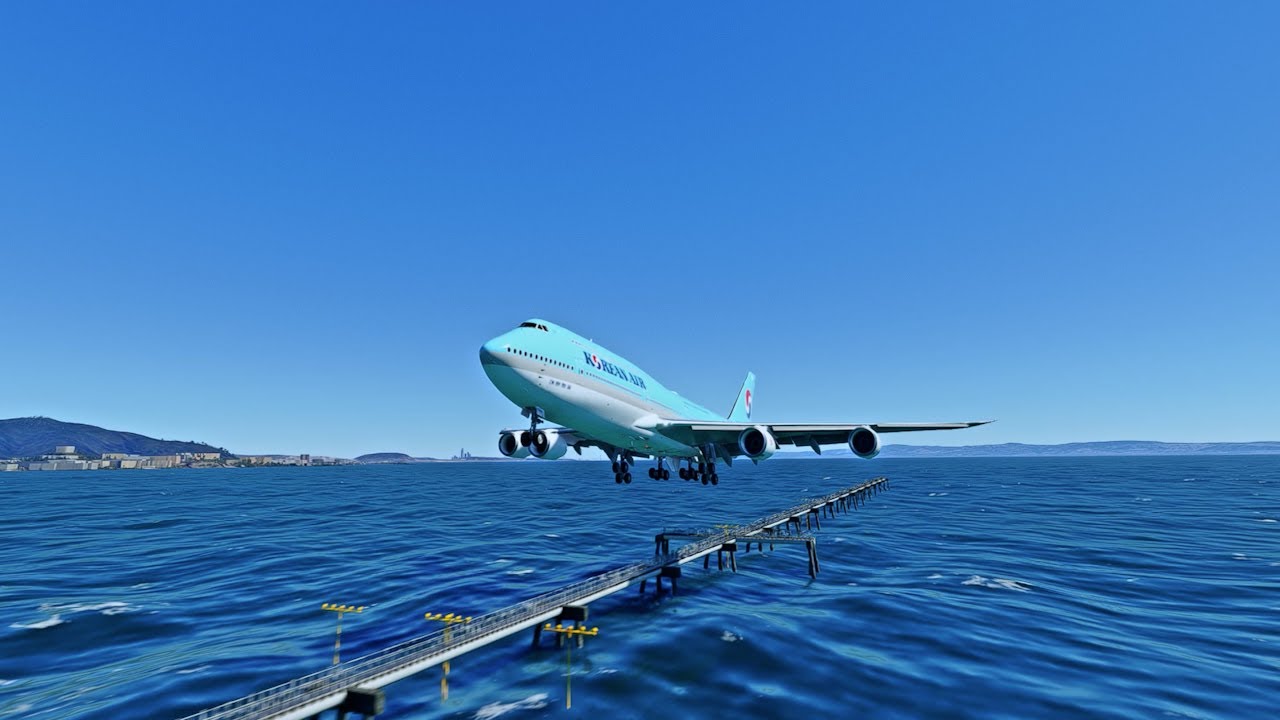 Boeing 747: Low Water Levels Landing In San Francisco - YouTube