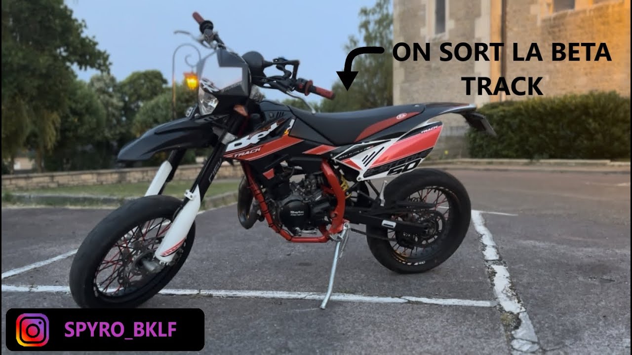 SORTIE AVEC MON ANCIENNE BETA TRACK - YouTube