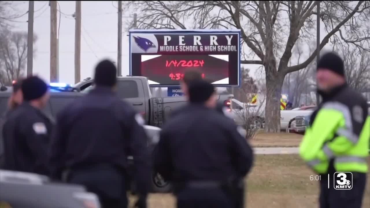 Perry High School shooting: Sixth grade student killed, 5 victims being ...