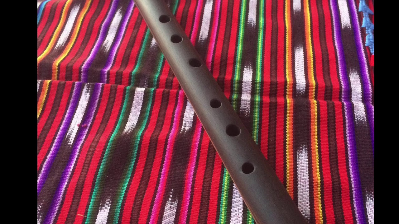 Flet Indiański typu quena w kluczu D - Orzech amerykański - YouTube