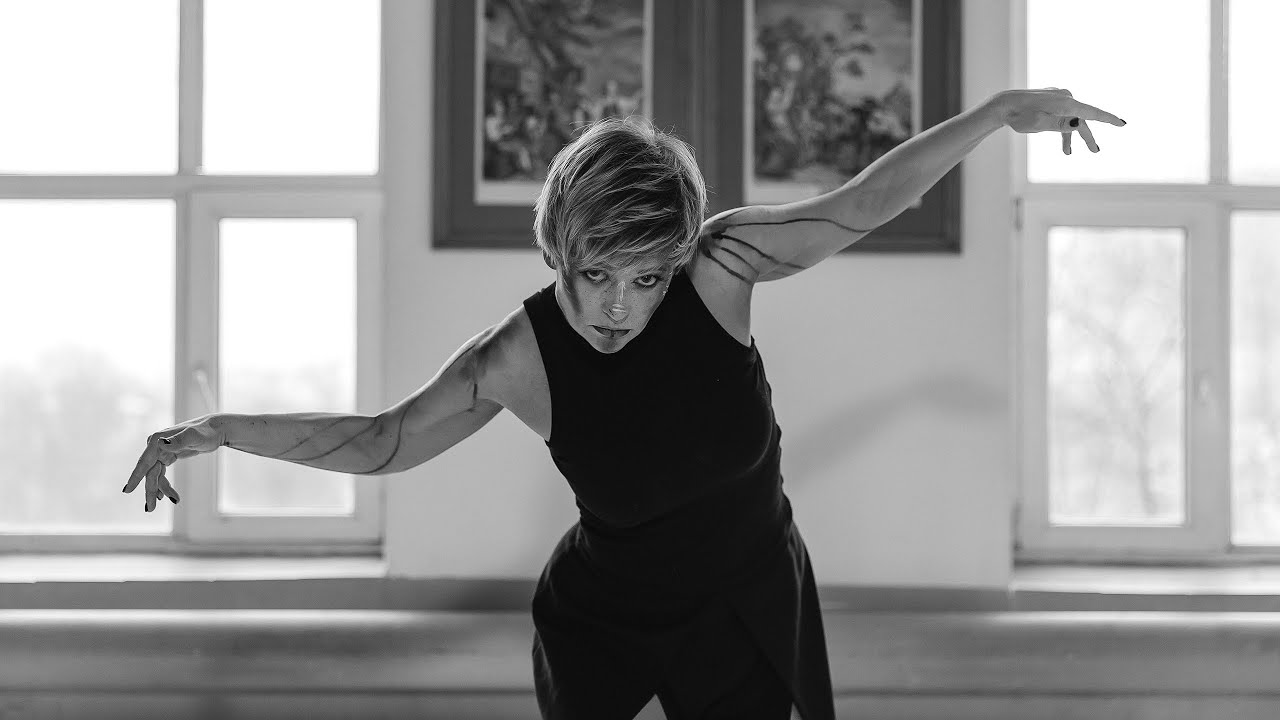 EVA Dance backstage Sweet Dreams - YouTube