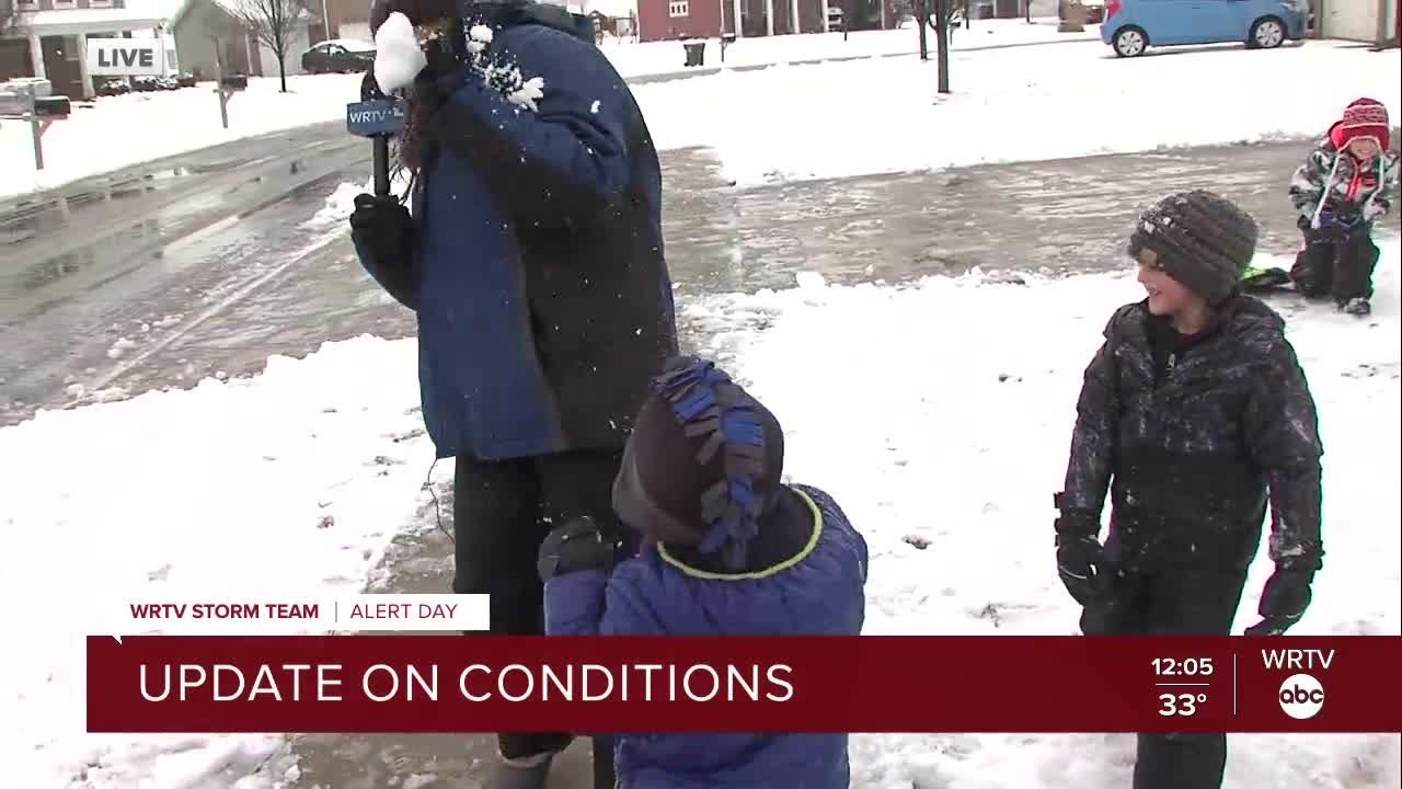 Snowballs made easy thanks to heavy, wet snow - YouTube