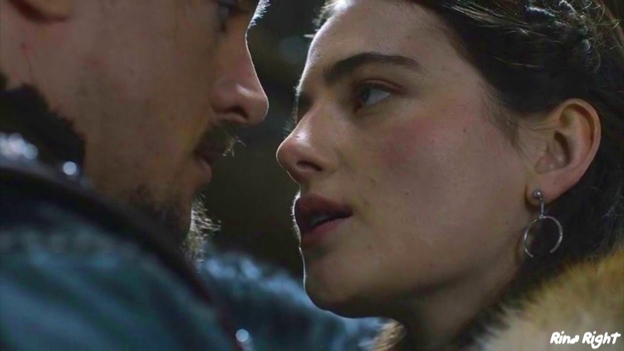 The Last Kingdom - Uhtred & Aethelflaed - In The Air Tonight - YouTube