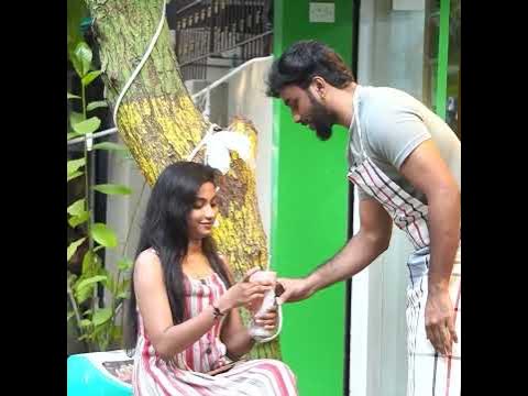 Server Proposing Cute Girl Prank 👩‍ ️‍💋‍👨 #kovai360 #youtubeshorts #shorts - YouTube