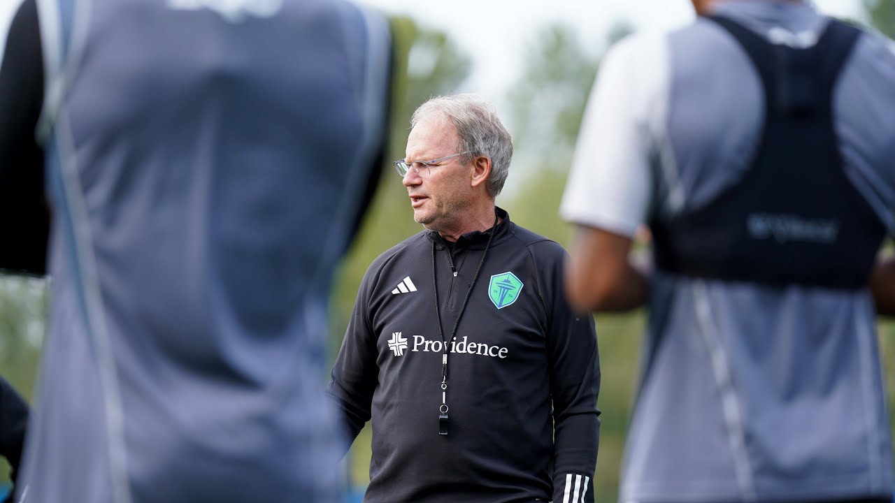 Interview: Brian Schmetzer on preparing for LAFC - YouTube