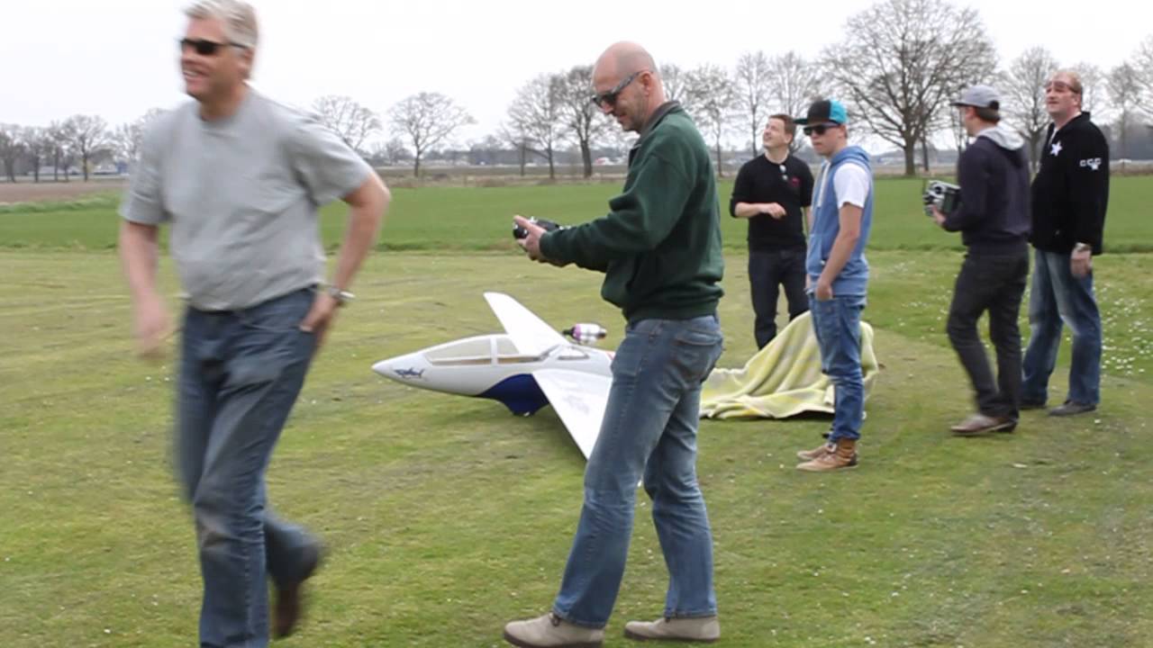 Bruckmann 5M fox + Jetcat P100-RX Turbine - YouTube