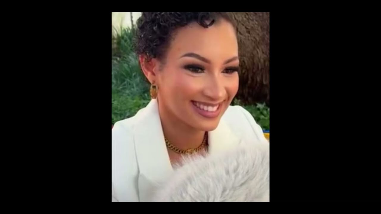 Trust Ashley Ogle To Have Us Chop Onions🥹She’s Undeniably One In A ...