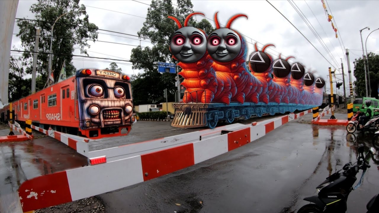 Kereta Api Panjang Commuter line, Berubah Bentuk Jadi Kereta Ulat Squid ...