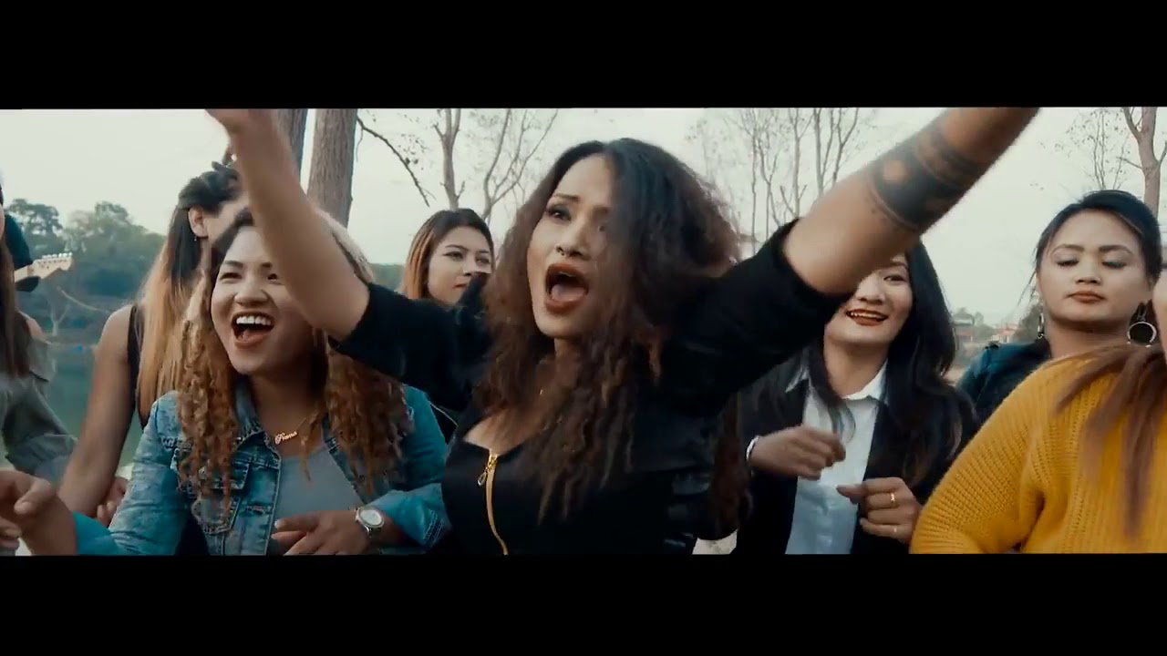 Nepali dohori battle - YouTube
