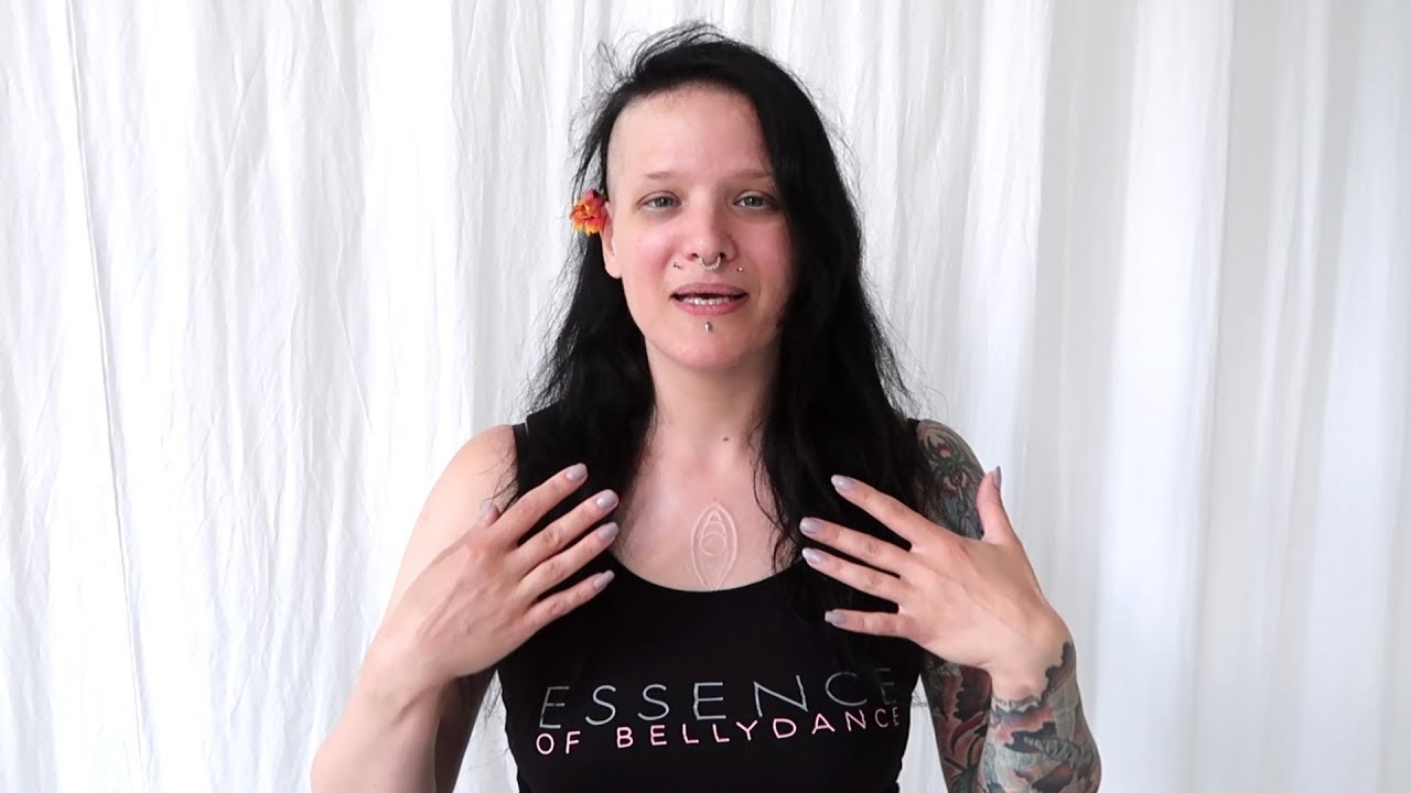ESSENCE OF BELLYDANCE™ Teacher Training - Lilly Violet USA 🇺🇸 - YouTube