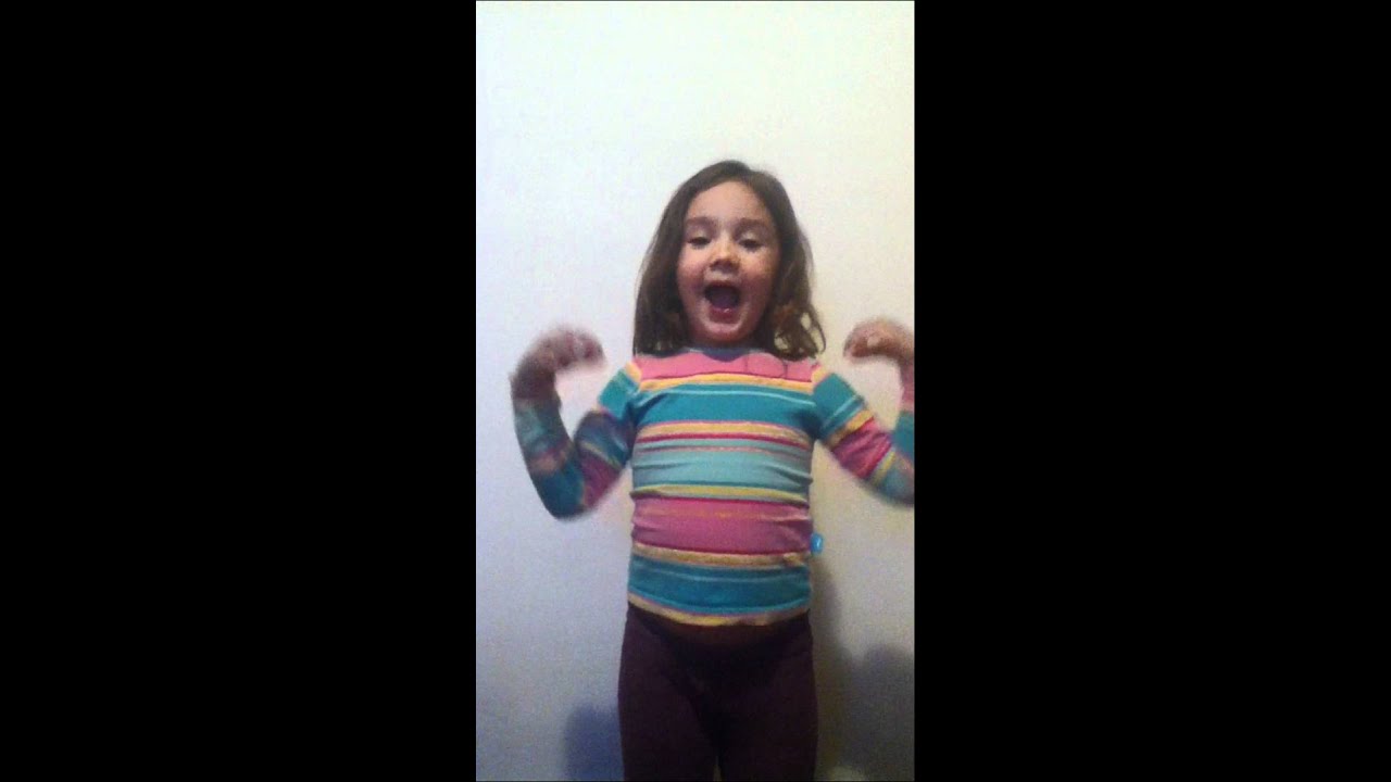 Julia Dell´Aquila - YouTube