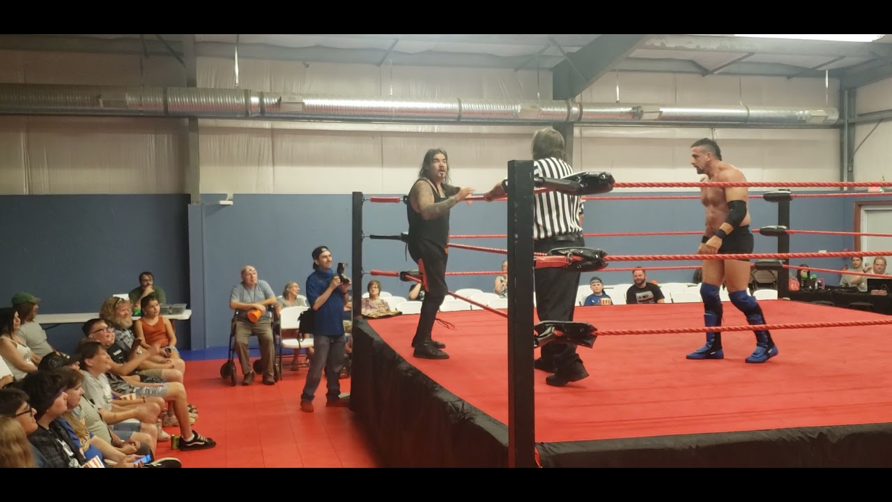 Sly Scarpone vs Violator - YouTube