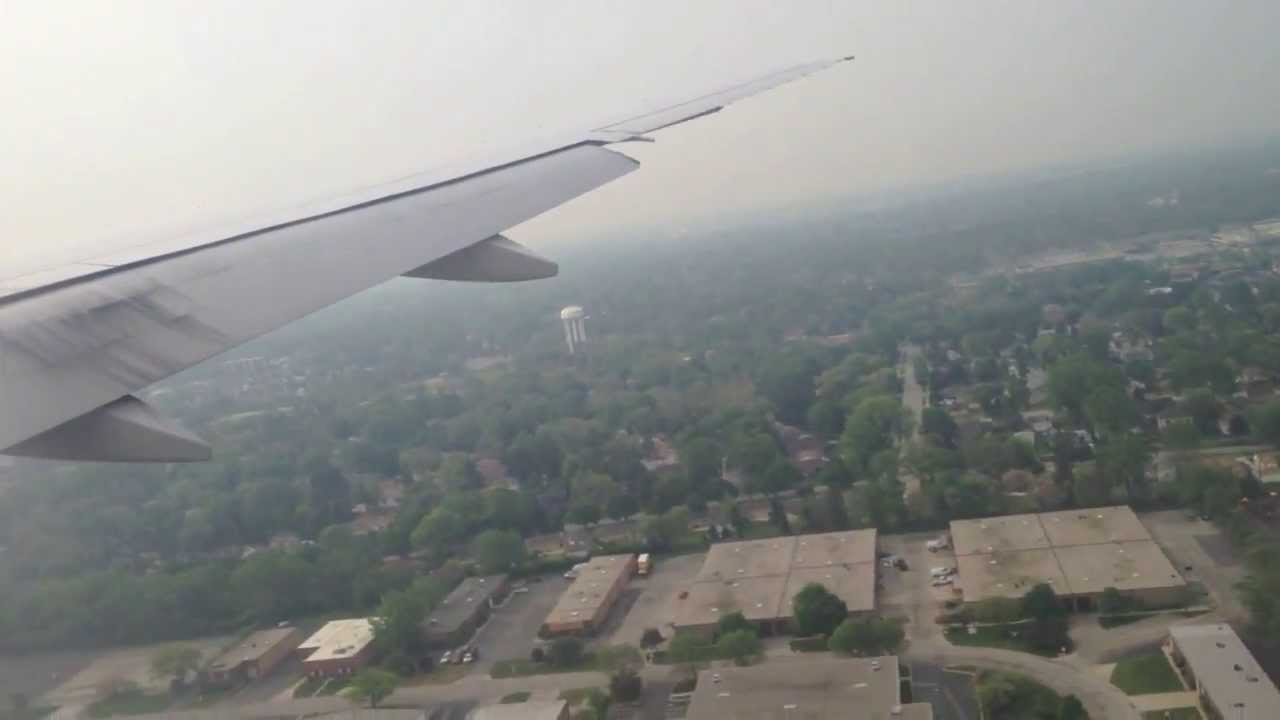 Smoothest landing ever Boeing 777 - YouTube