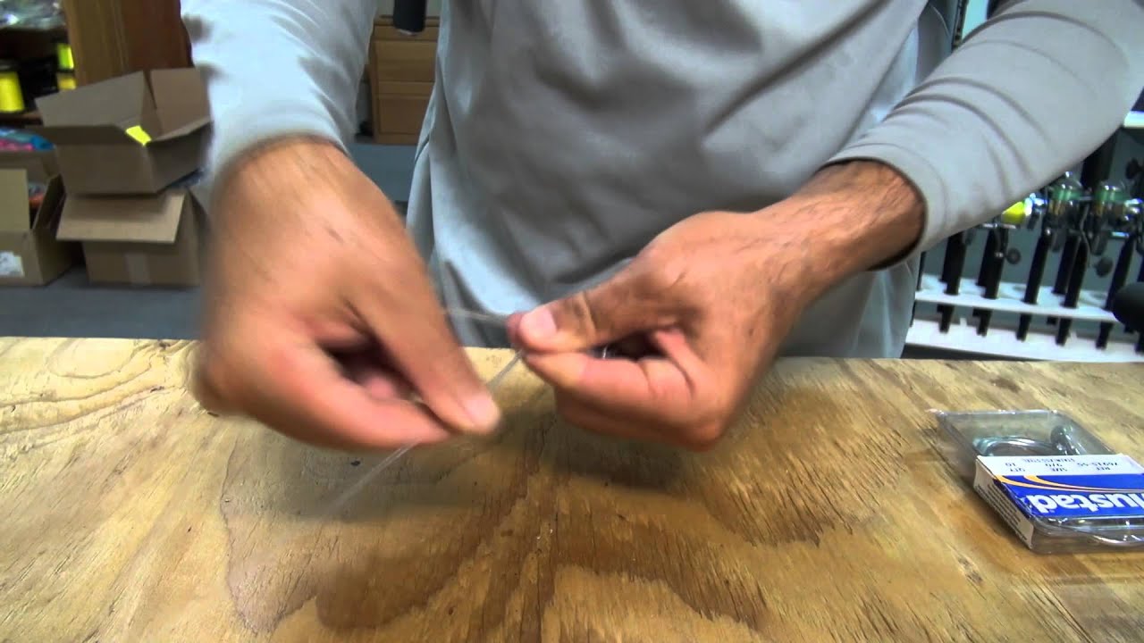 Mustad How to: How to tie a knot using heavy leaders - YouTube