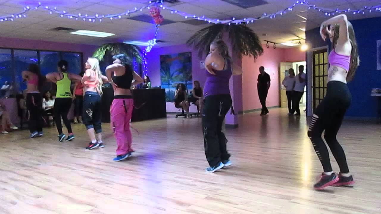 Zumba mix !!! - École de danse Cardio Vie - YouTube