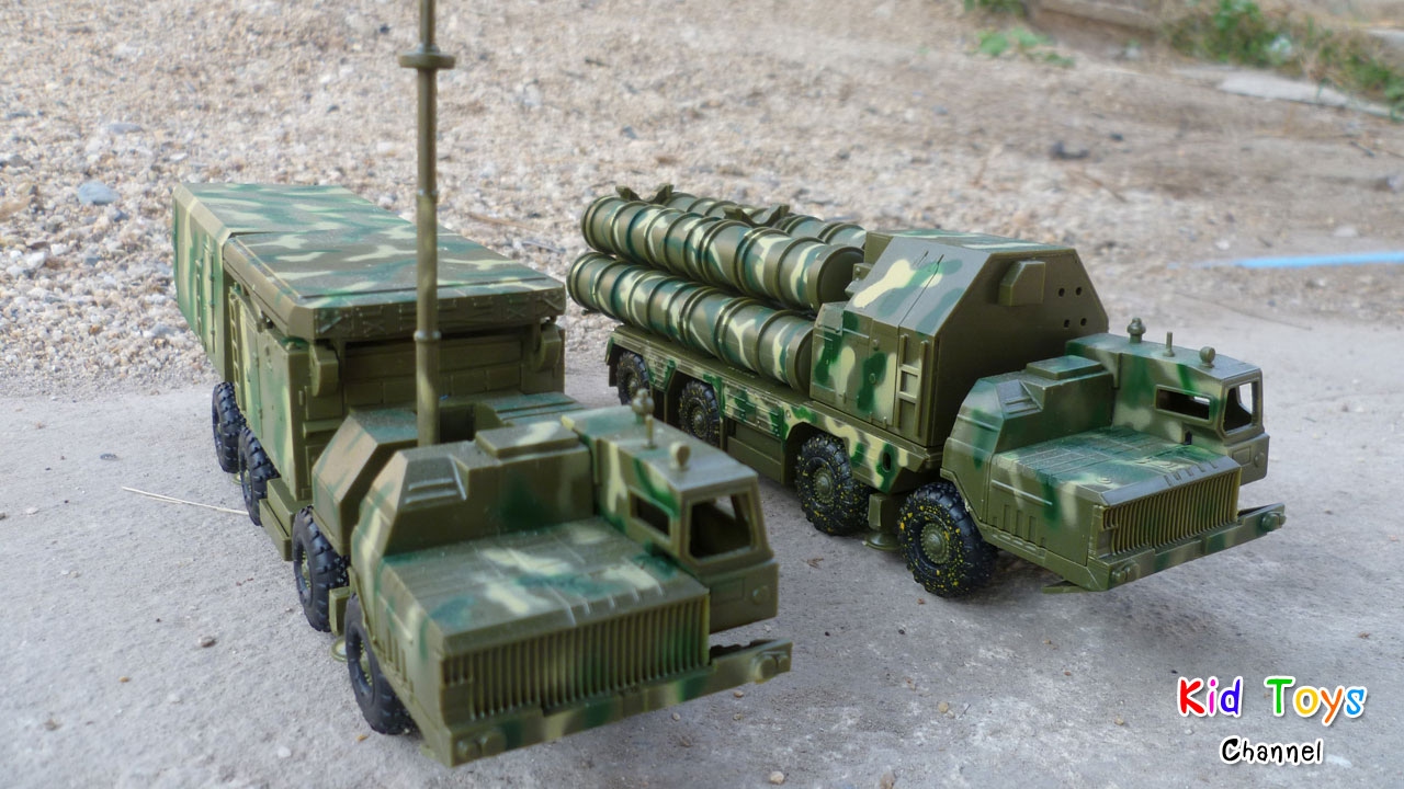 S-300 Missile & Radar unit anti-aircraft missile system - YouTube