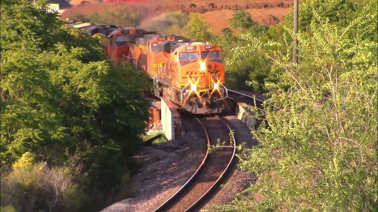Westbound BNSF Z-WSPSTO9 Sweeps Thru Lemont, IL EnRoute to Stockton, California!! - YouTube