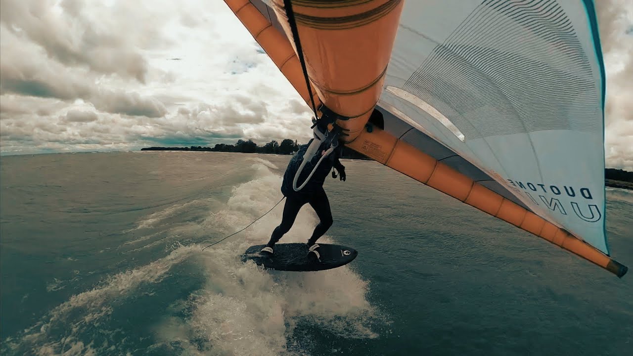 Late Summer Lake Ontario Great Wind & Wave Foiling Conditions - YouTube