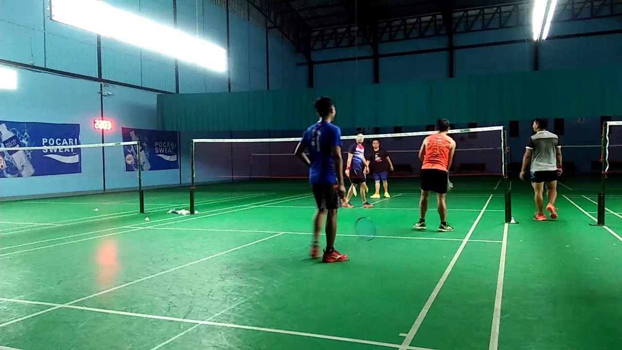 ตีแบด PJ Court ก้วนท่ายาก 19/4/62 เหน่ง-ไก่ vs ปั๊บ-พี่อ้อด - YouTube