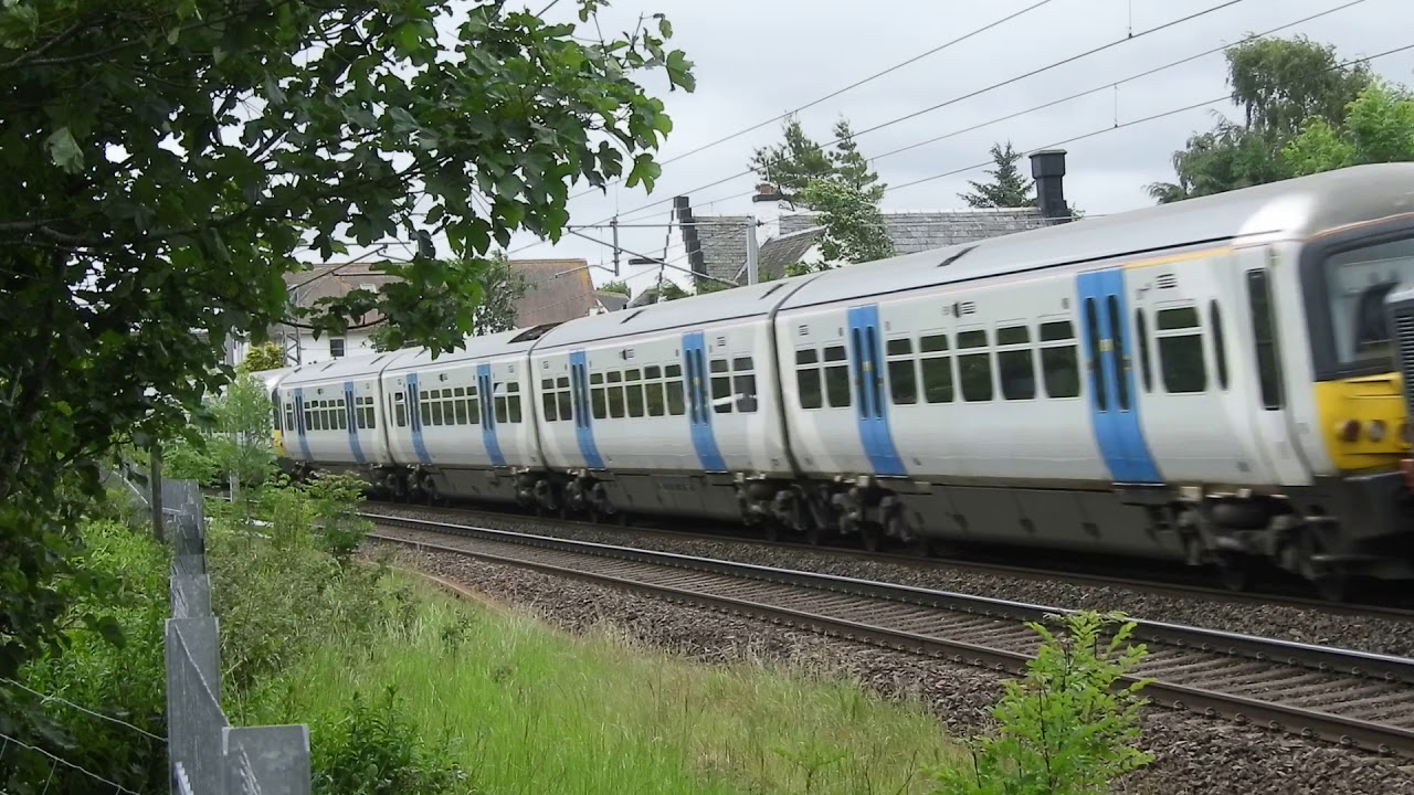 37884 with 365521 and 365529 - YouTube