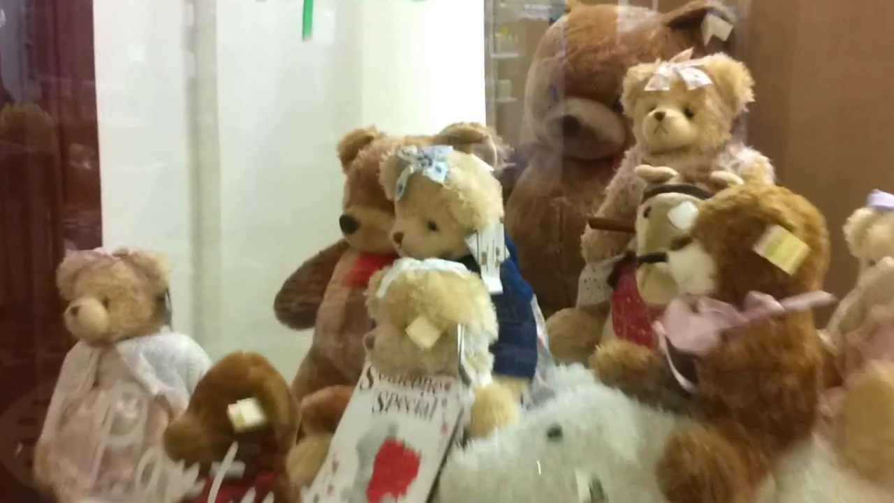 Regent Arcade, SA. [ teddy-bear shop ] - YouTube
