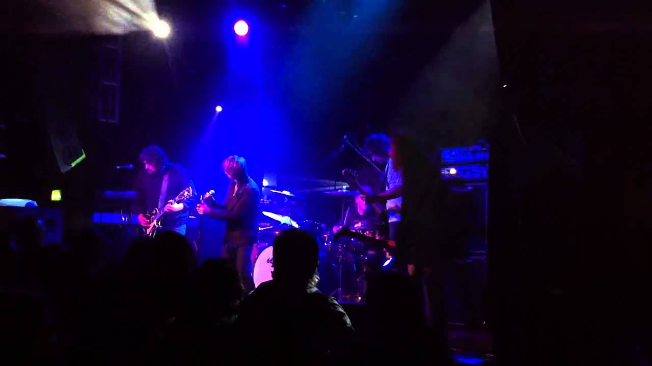 Airrace - First One Over The Line - O2 Academy Islington - 01/12/10 ...