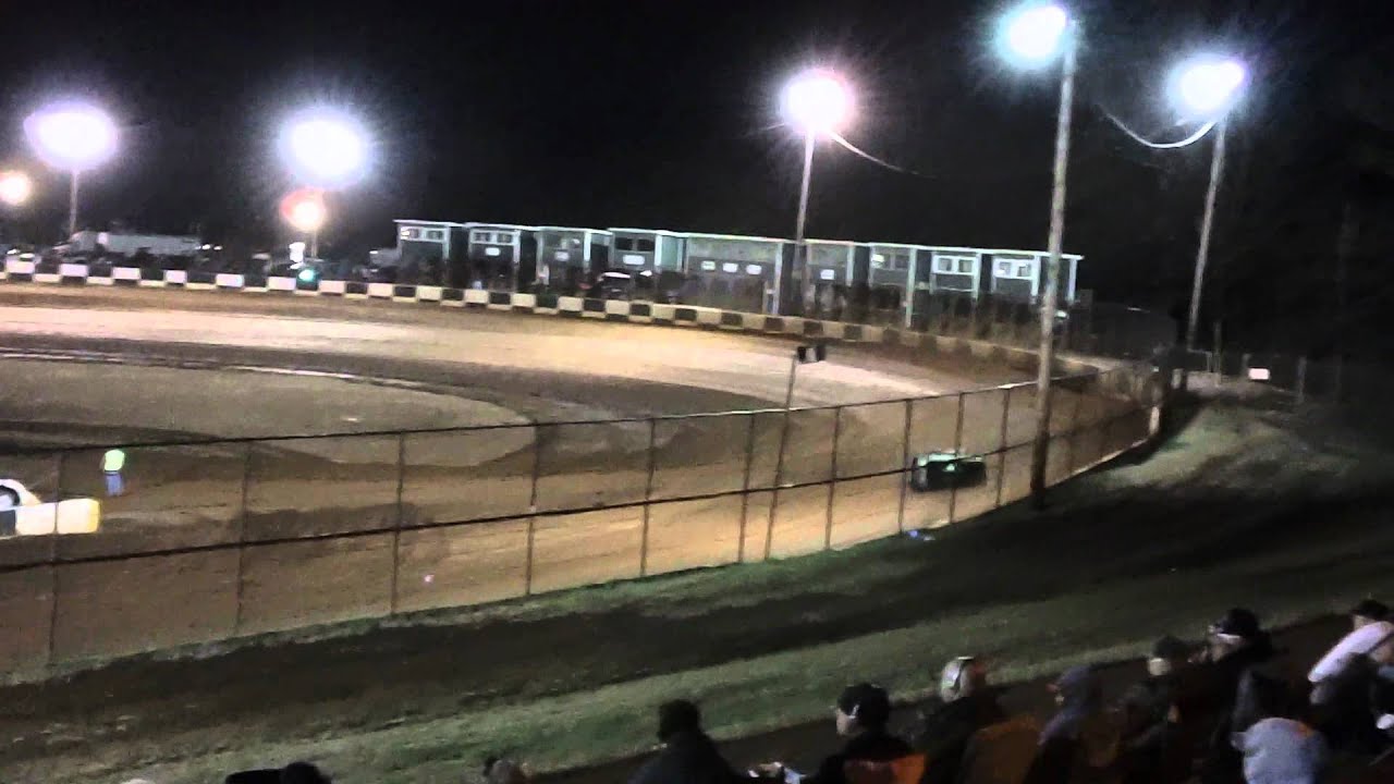 Shane Clanton Qualifying at Green Valley Speedway 2012 Bama Bash - YouTube