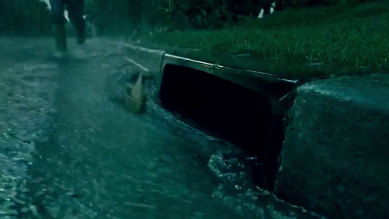 It georgie scene - YouTube