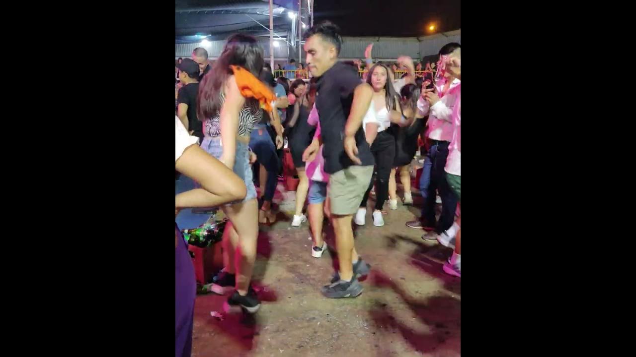 LA CUYANITA / Hnos Sanchez _ Despedida del Carnaval en lima / Huaralino 2024 - YouTube