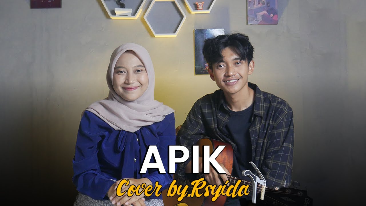 APIK - Happy Asmara | Acoustic Cover by Rsyida - YouTube