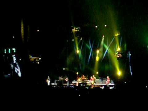 Die Toten Hosen - Mach Mal Lauter Tour (Dortmund) Der Bofrostmann - YouTube