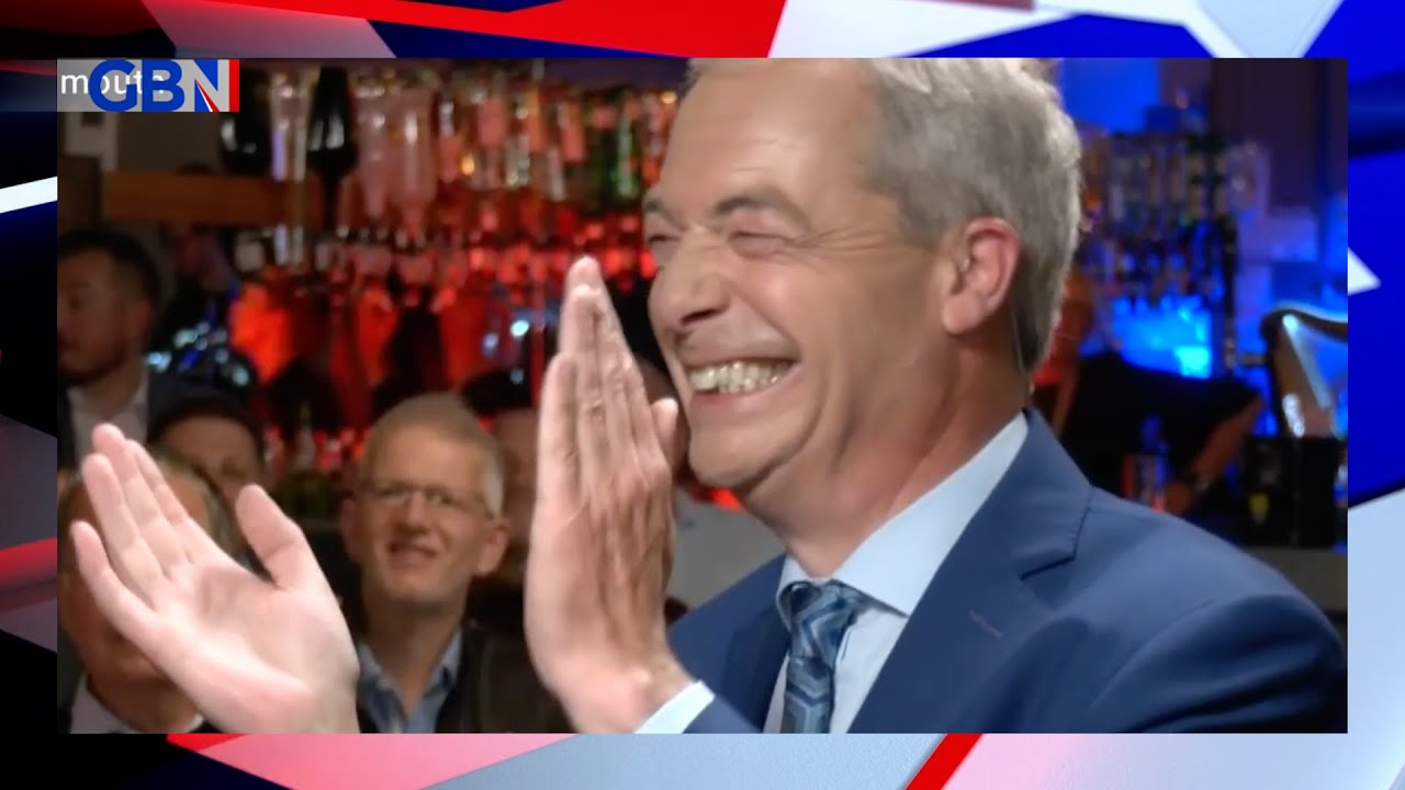 Local singer Dave Barrett closes Farage at Large in Portsmouth - YouTube