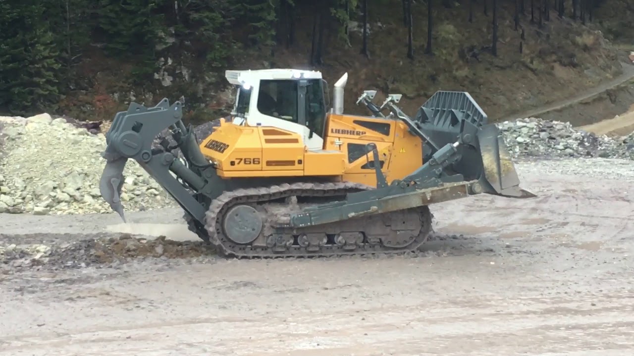 Liebherr PR 766 dozer - YouTube