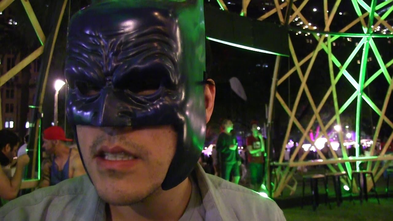 Batman The Dark Knight Returns Book and Mask Set - YouTube
