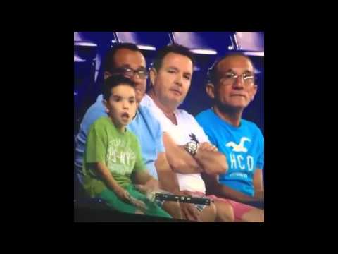 Dünya Kupası'nda Kamerayı Görünce Çıldıran Çocuk :)