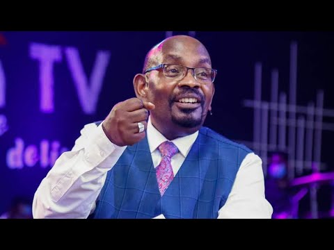 I finally met the oldest pastor in Uganda 🇺🇬 (Apostle Dr.Joseph ...