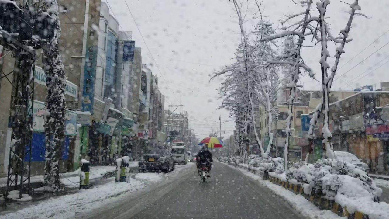 Jinnah rOad Quetta. SnOw fall lovely weather - YouTube